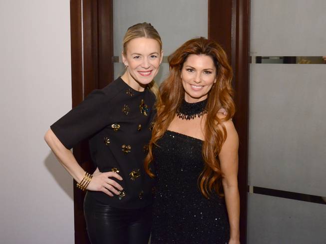 Tommy's #1 SHANIA TWAIN SuperSite - New Strip headliner besties ...